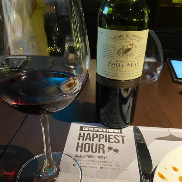 Planet Grapes - Mandaluyong District 1 - Shangri-La Plaza, EDSA