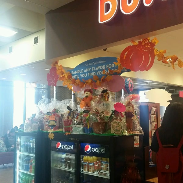 Dunkin' - University Village - Little Italy - 750 S Halsted St ...