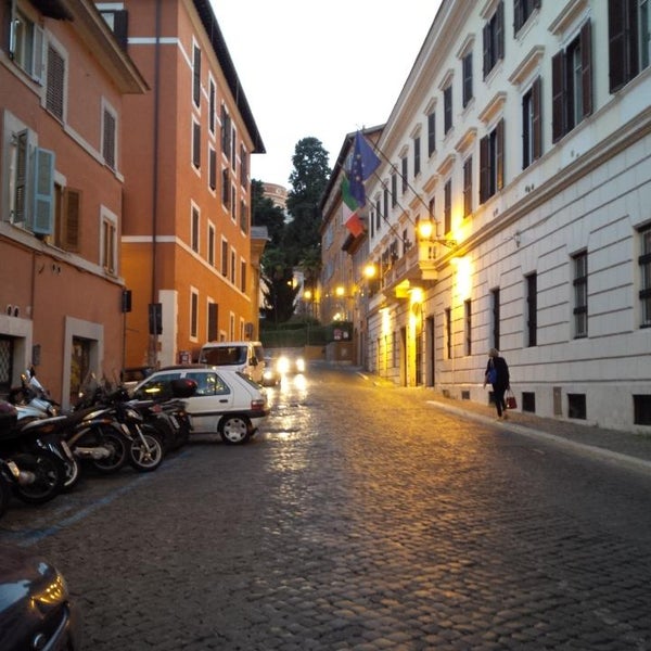 Via Giuseppe Garibaldi - Trastevere - Roma, Lazio