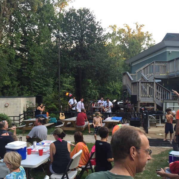 Mantua Swim and Tennis Club - 9330 Pentland Pl