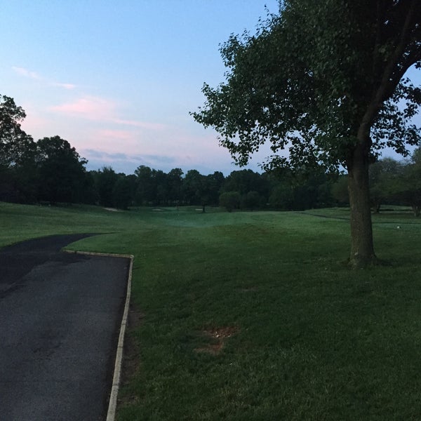 Reston National Golf Course - Golf Course in Reston