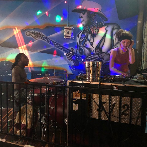 The 512 Bar - Downtown Austin - 25 tips from 3172 visitors