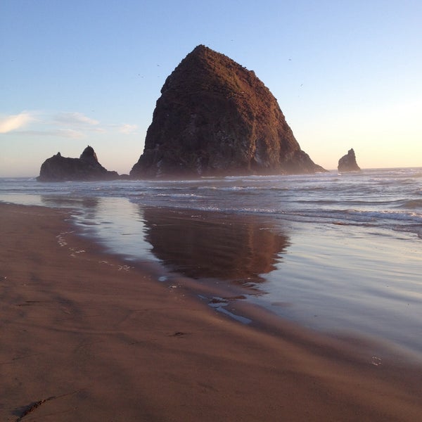 Haystack Rock - Mountain