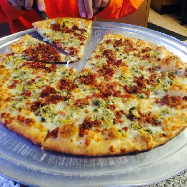 Castello Pizza - 994 W Main St