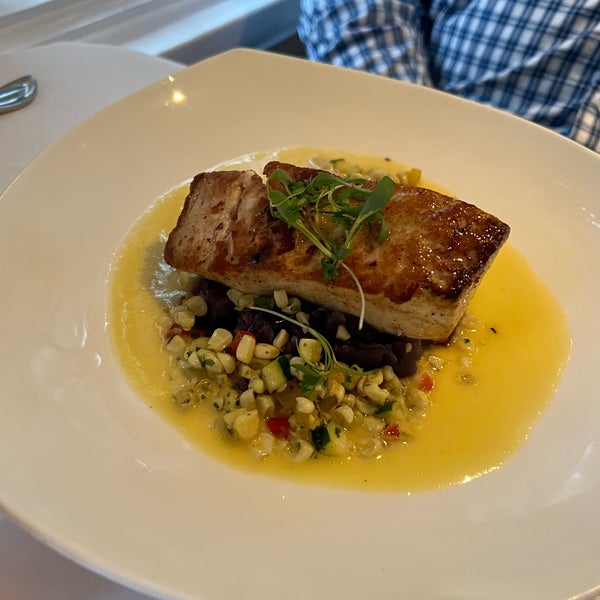 Photos at Washington Inn Wine Bar - 801 Washington St