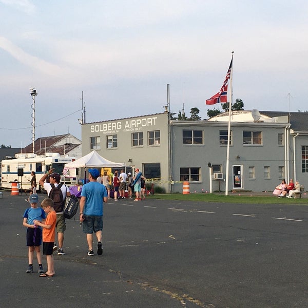 Photos at Solberg-Hunterdon Airport (N51) - Whitehouse Station, NJ