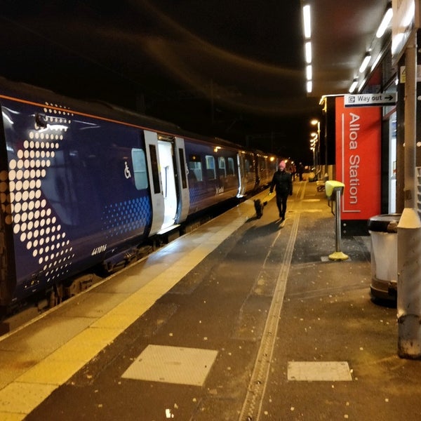 Alloa Railway Station (ALO) - Rail Station