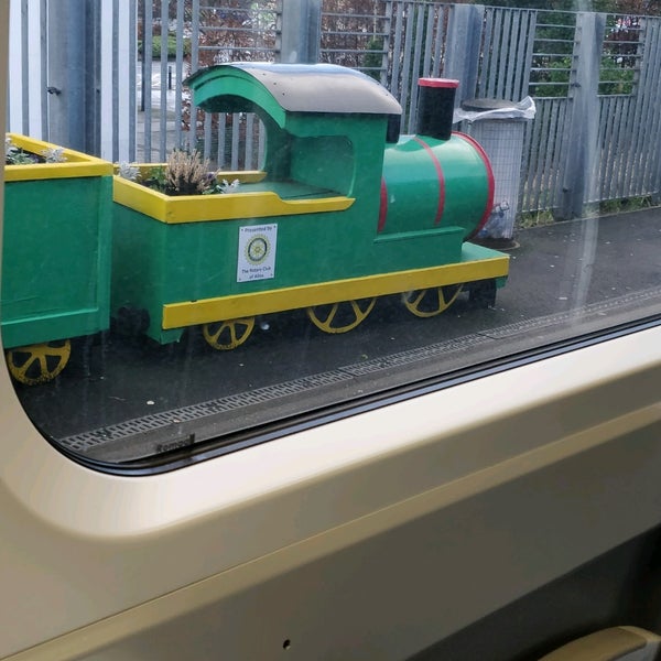 Alloa Railway Station (ALO) - Rail Station