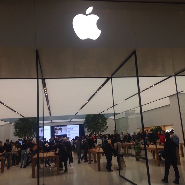 Photos at Apple Chadstone - 43 tips from 2895 visitors