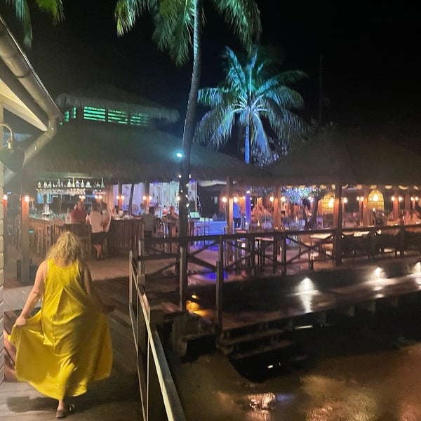 Basil's Bar - Bar in Mustique