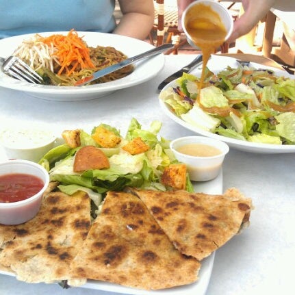 Cafe Rani (Now Closed) - Restaurant in Garden District