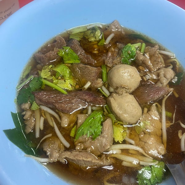 Charn Issara Tower II (อาคารชาญอิสสระ ทาวเวอร์ 2) - โครงสร้าง