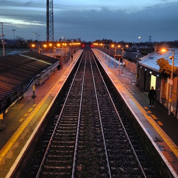 Newbridge Railway Station - 2 tips from 238 visitors