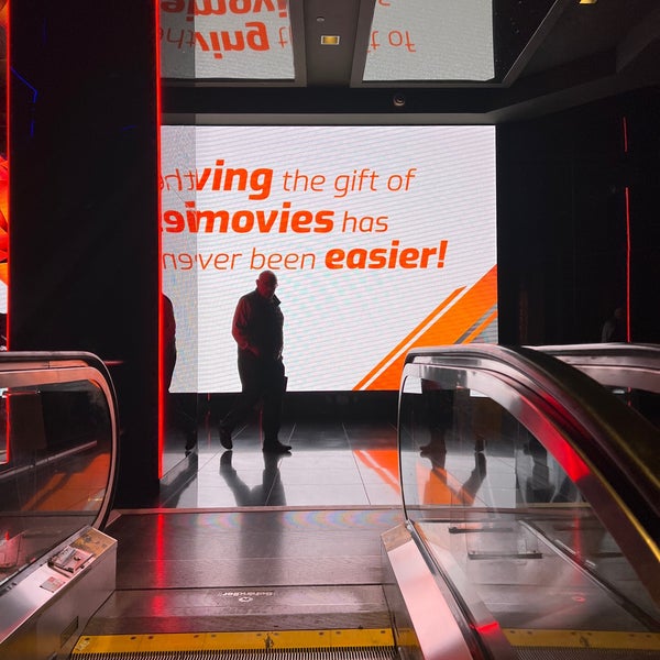 Photos at Regal Union Square ScreenX & 4DX - Movie Theater in Greenwich ...