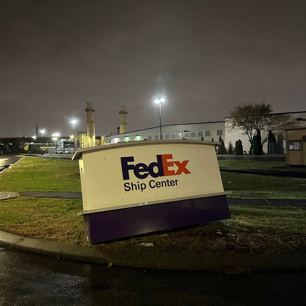 FedEx Ship Center - Port Morris - 670 E 132nd St