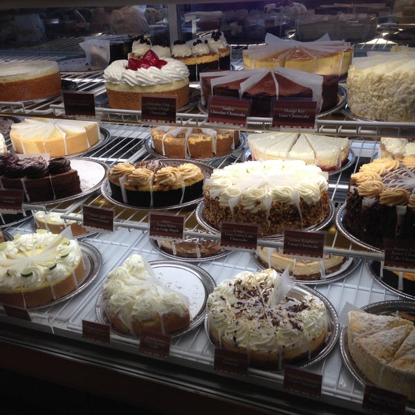 The Cheesecake Factory - Wayne, NJ