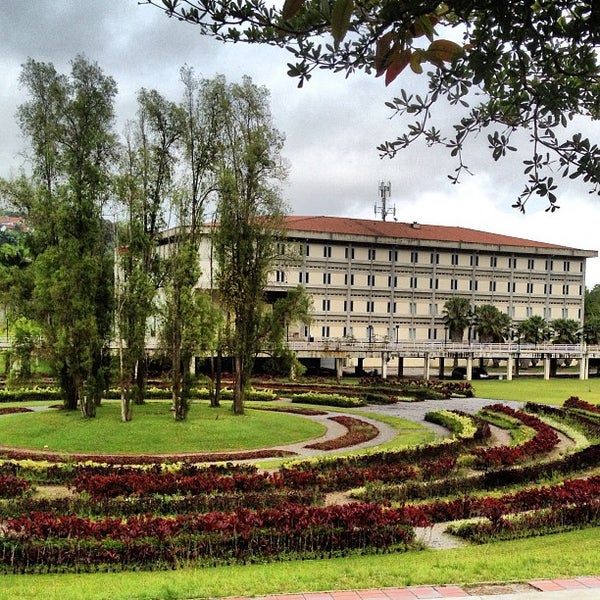 Universidad Simón Bolívar - Valle de Sartenejas, Estado Miranda