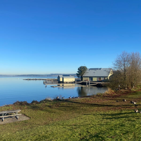 Stanley Sayres Memorial Park - Park in Seward Park