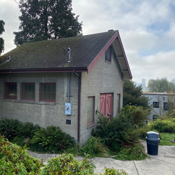 Ward Springs Park - Lower Queen Anne - Ward St. & 4th Ave. N