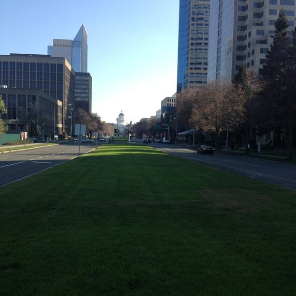 Capitol Mall - Plaza in Sacramento