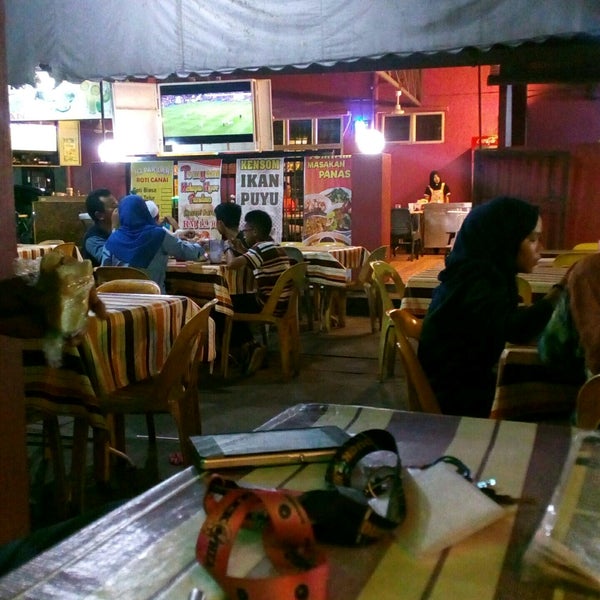 Hj PakLah Restaurant - Tanah merah