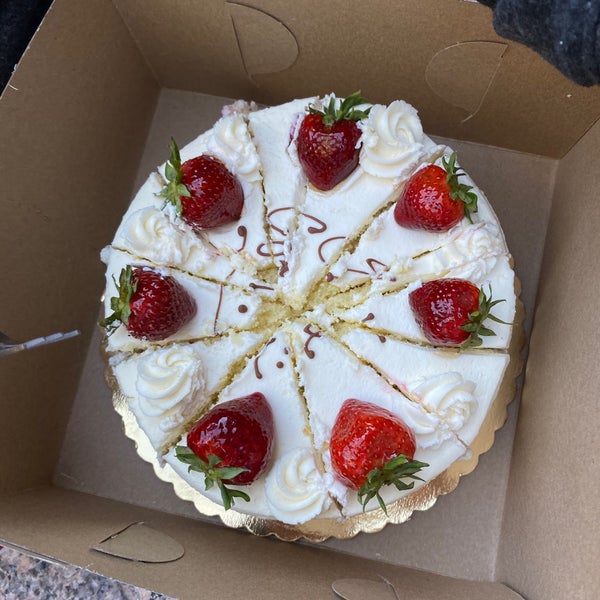 Cousin John's Cafe and Bakery - North Slope - 70 7th Ave