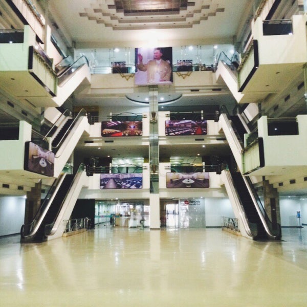 IEC International (ไออีซี อินเตอร์เนชัืนแนล) (Now Closed) - Student Center