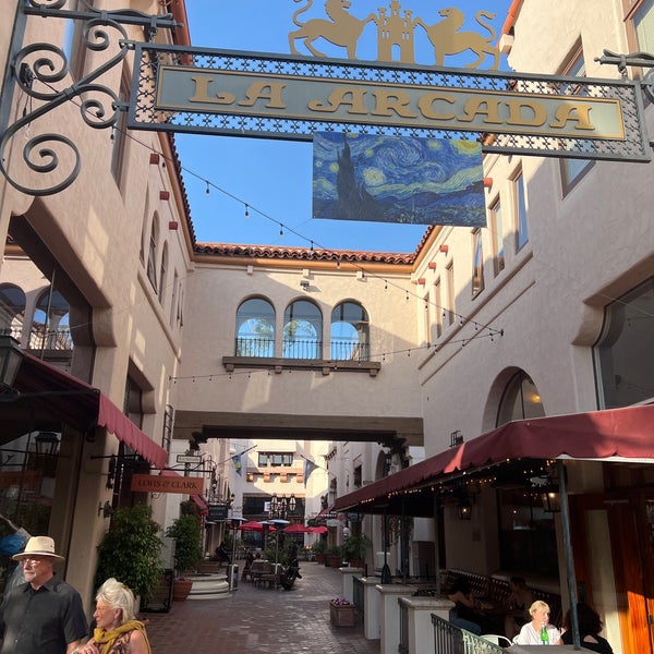 La Arcada - Plaza in Santa Barbara