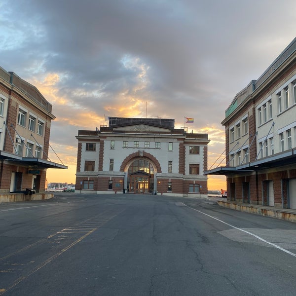 Boston Fish Pier - 1 tip from 606 visitors