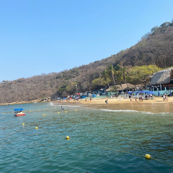 Isla de la Roqueta - Island in Acapulco