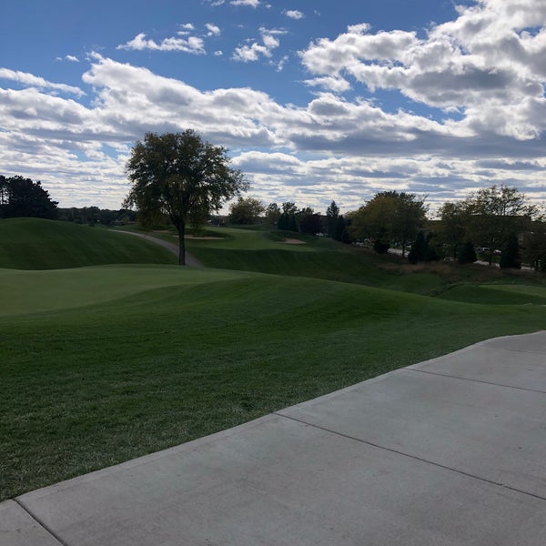 Westmoor Country Club - Golf Course in Brookfield