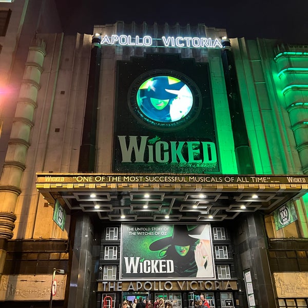 Apollo Victoria Theatre - 145 tips