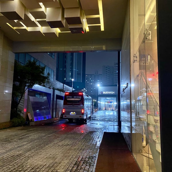 전주시외버스터미널 (Jeonju Intercity Bus Terminal) - Bus Station