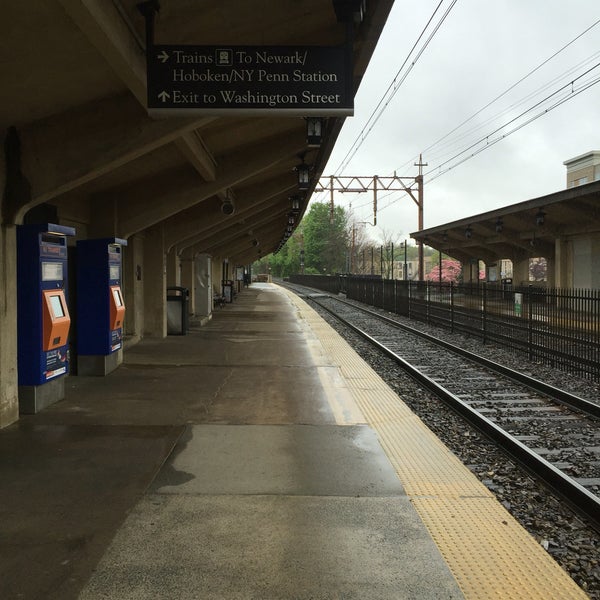 NJT - Bloomfield Station (MOBO) - 13 tips