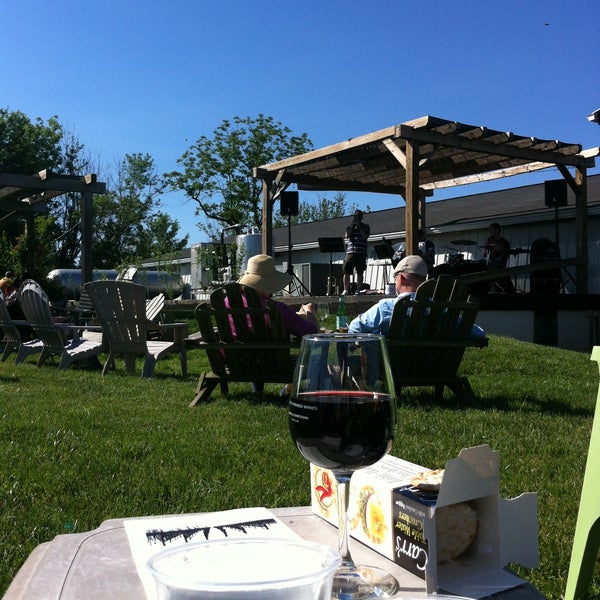 Photos at Va La Vineyards - 9 tips