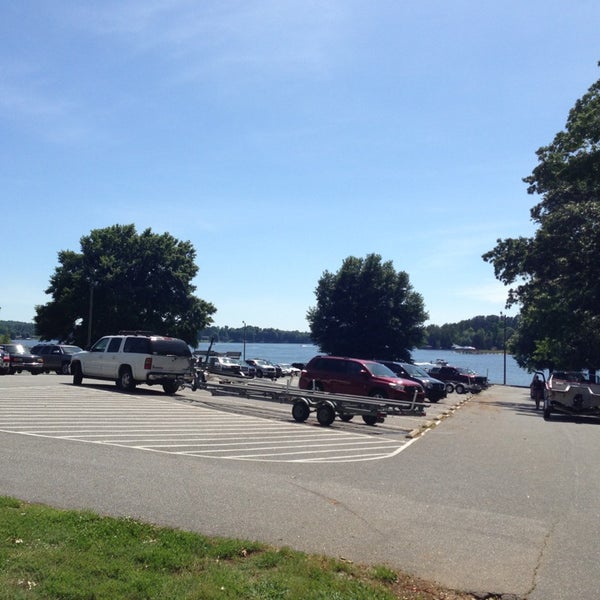 Stumpy Creek Boat Access - Lake in Mooresville