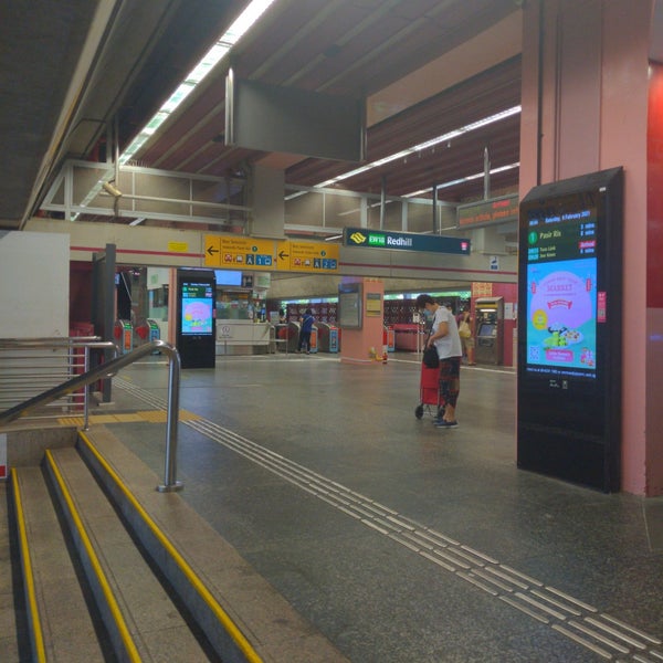 Redhill MRT Station (EW18) - Rail Station in Singapore
