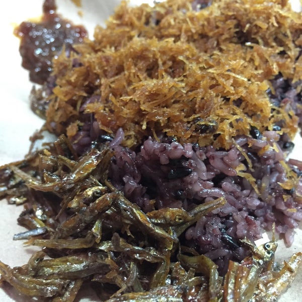 Songkolo Bagadang Alhamdulillah - Indonesian Restaurant in Makassar