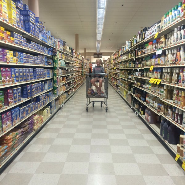 Caraluzzi's Bethel Market - Supermarket