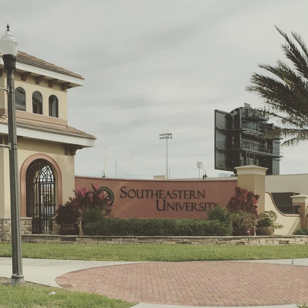 Southeastern University - University in Lakeland