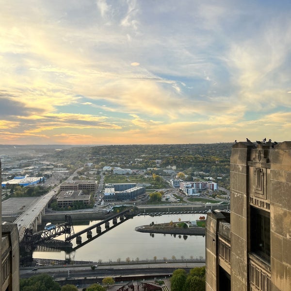 First National Bank Building - Office in Saint Paul