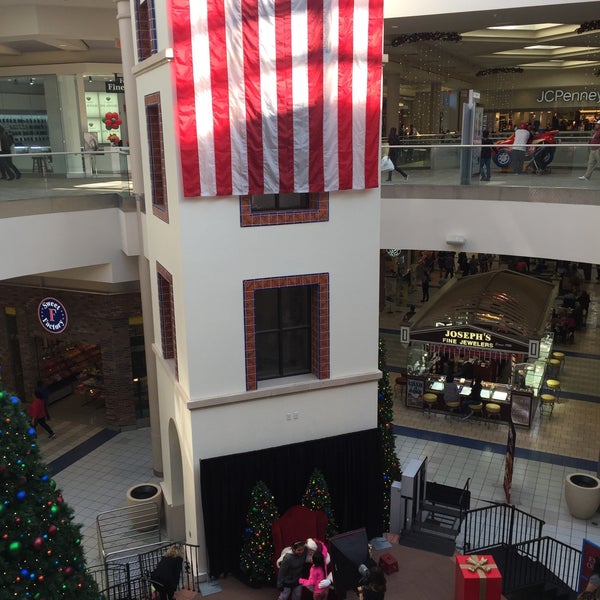 Photos at Pacific View Mall - Shopping Mall in Ventura