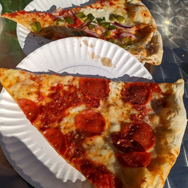 Uptown Pizzeria - Pizza Place