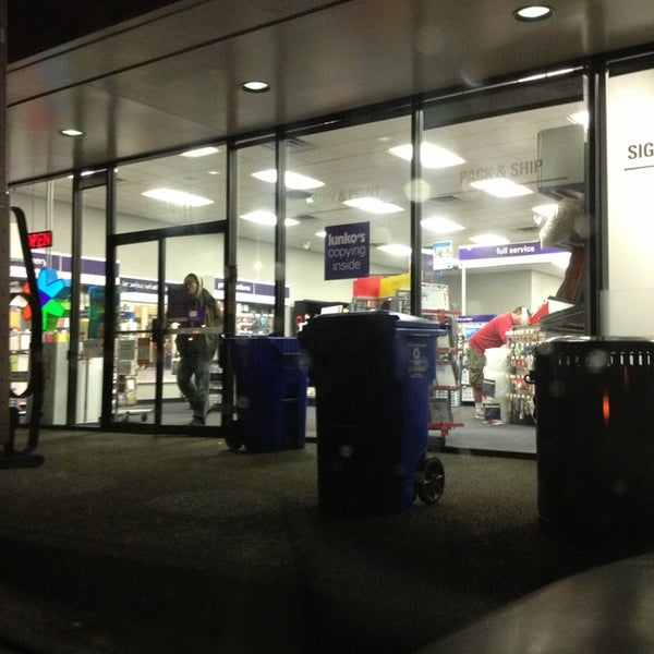 FedEx Office Print & Ship Center - Shipping Store in East Portland