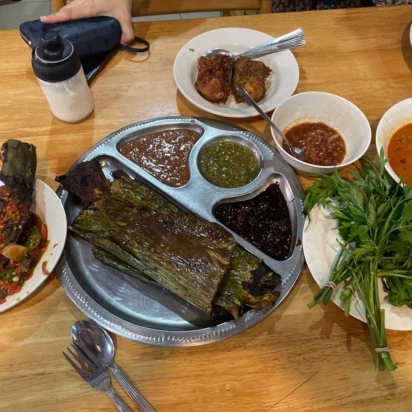 Restoran Anis Puteri Gulai Kawah - Pantai Indah - 173 tips