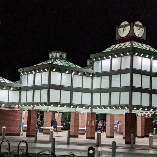 Auburn Station & Transit Center - Bus Station in Auburn