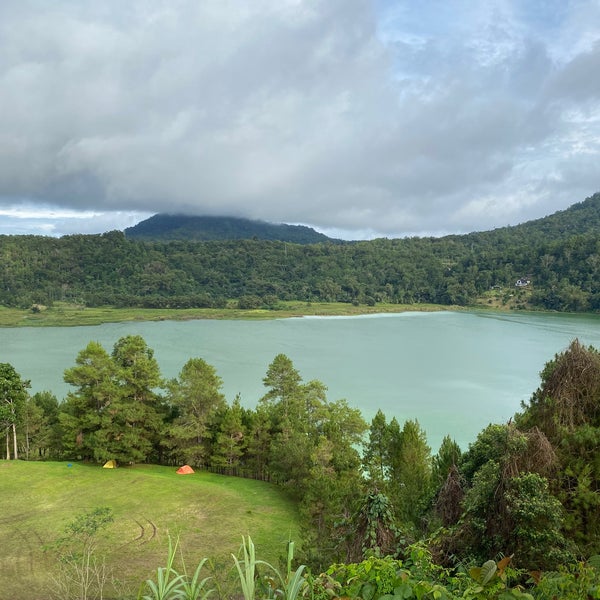 Danau Linow - Lake in Tomohon