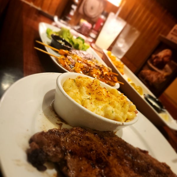 LongHorn Steakhouse - Little Lake Bryan - 8398 Vineland Ave
