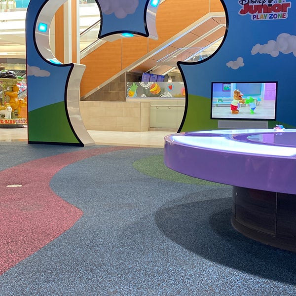 Disney Junior Play Zone - 1 visitor