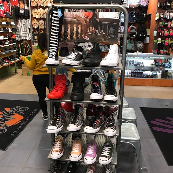 Journeys Shoe Store